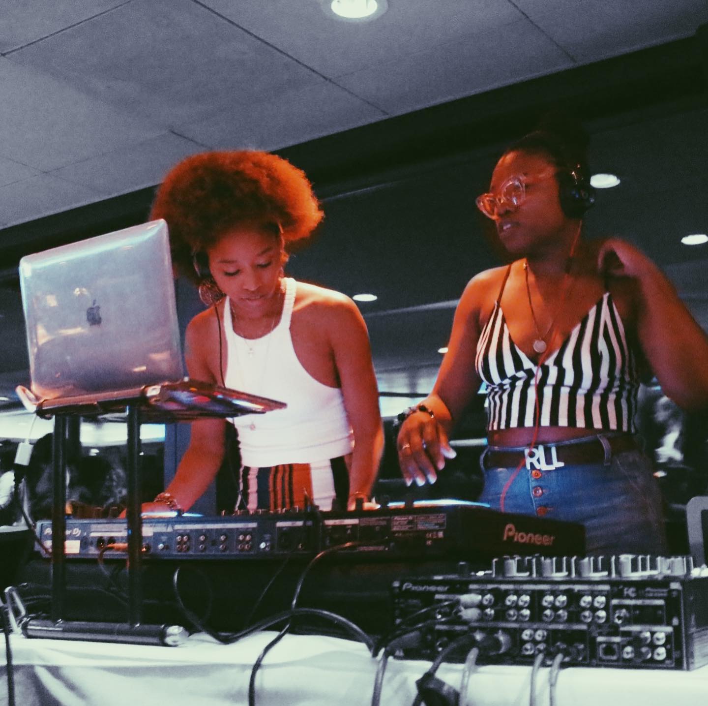 Chicago Women in Music - Chicago Entertainment Agency